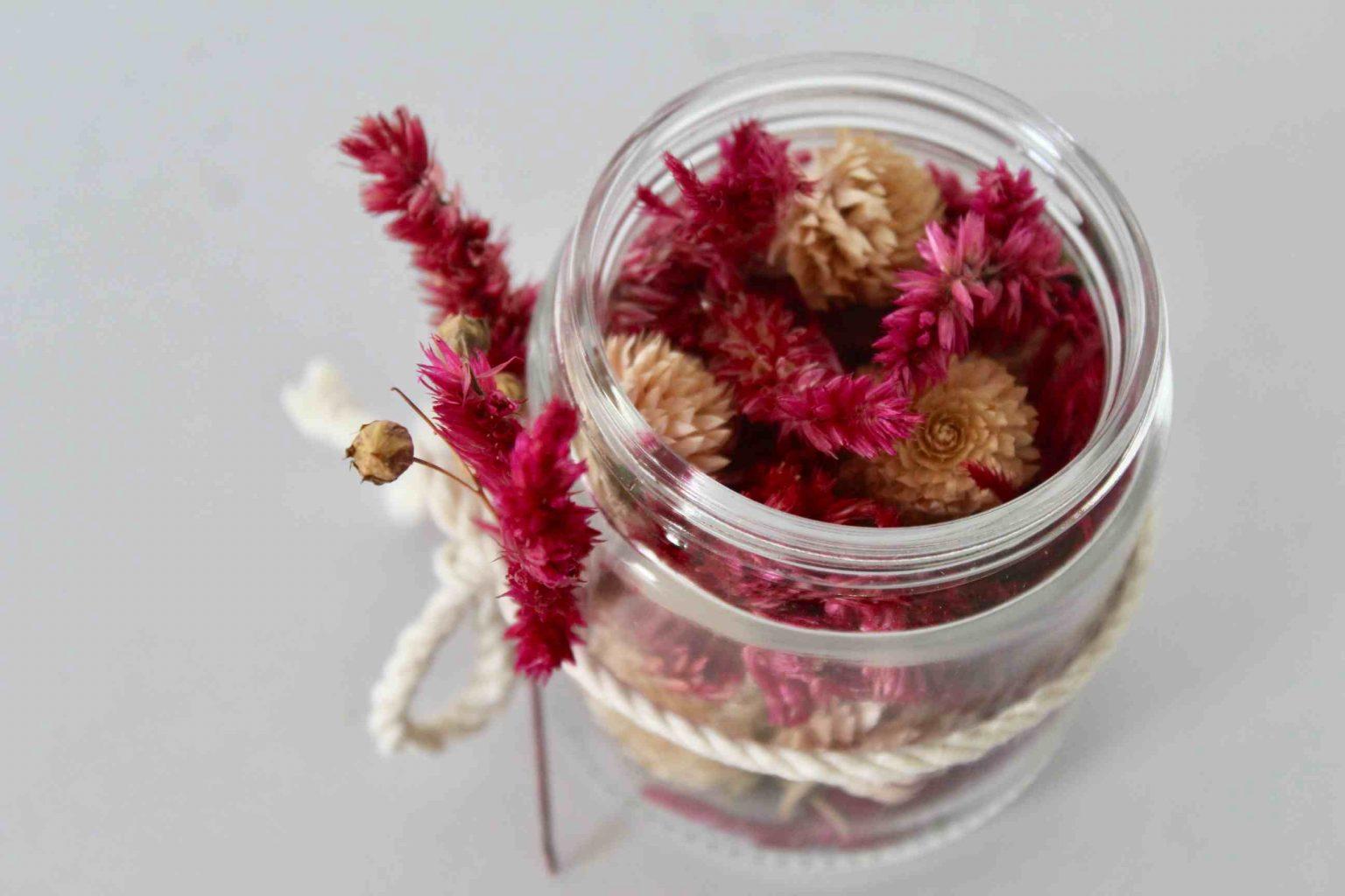 Buy Geranium Scented Potpourri Glass Jar | BloomyBliss