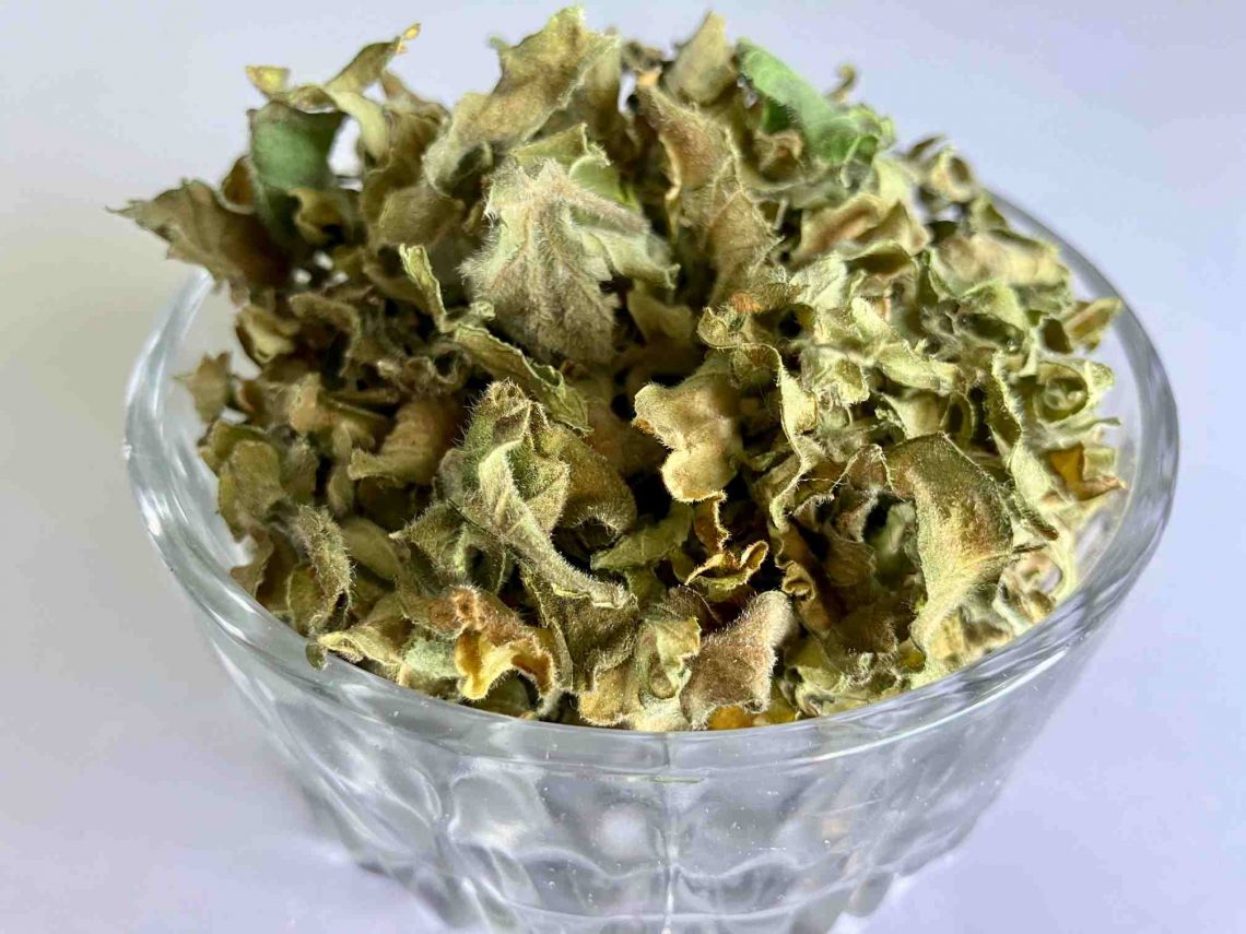 Buy Dried Geranium Leaves (25g) - BloomyBliss
